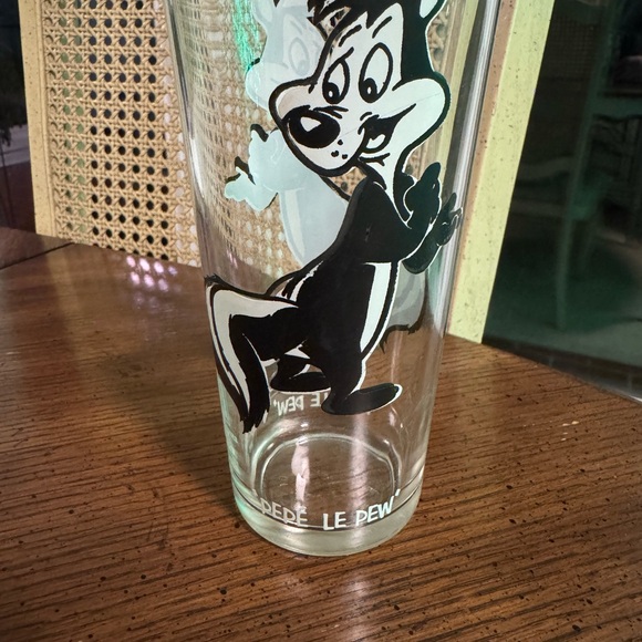 Pepsi | Dining | Antique Pepe Le Pew Pepsi Glass Tumbler | Poshmark